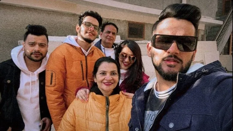 Fukra Insaan(Abhishek Malhan) – Wiki/Bio, Age, Family, Height ...